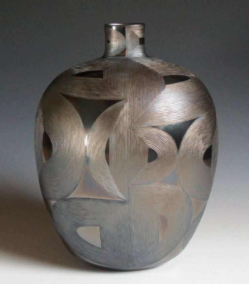 Ian Garrett – Artist Profile – JTW Ceramics